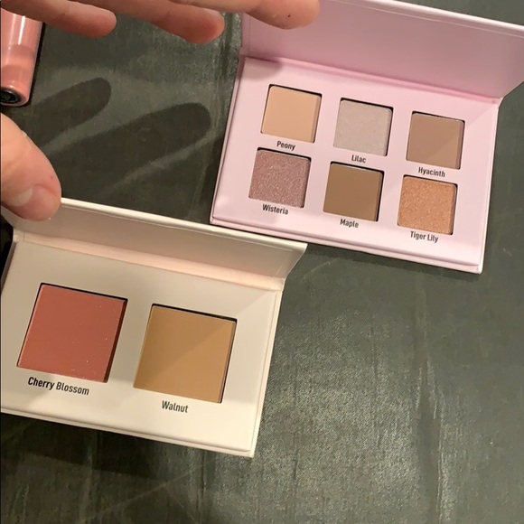 Ulta Beauty | Makeup | Nwt Piece Ulta Beauty Package With Carrier ...